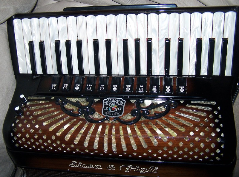 Siwa & Figli Schumann "Walnut" Accordion